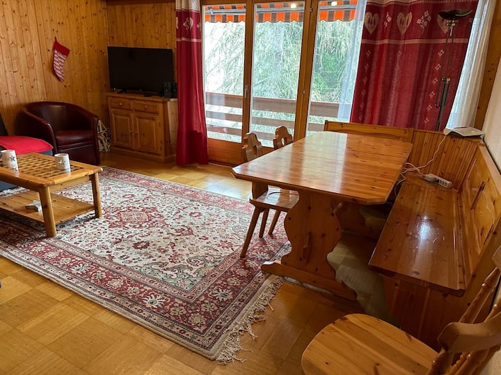 Chalet Style Flat Spectacular Views - Montreux