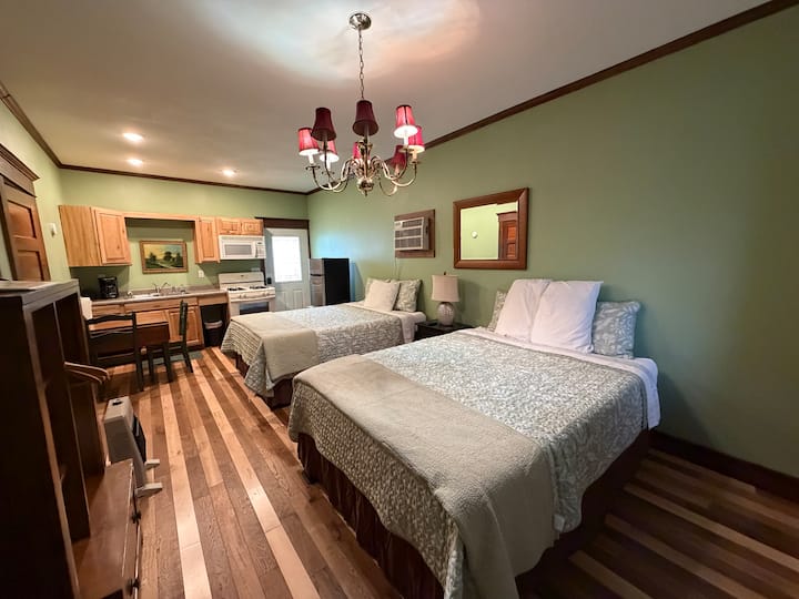 West Union Sage Studio Apartment - Sherwood Lake, New Milton