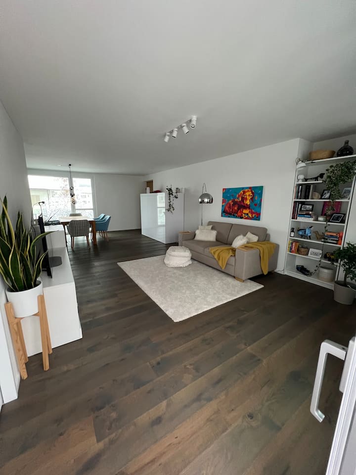 New Apartment 2 Bedroom, Great Location - Zurique