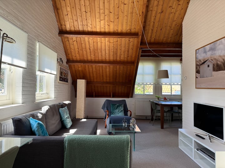 Ruim Knus Appartement In Sfeervol Dorp Groede. - Breskens