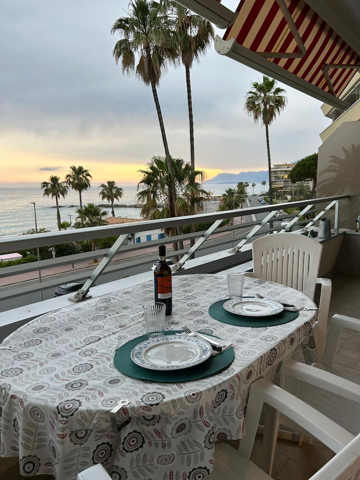 Casa Lea Sul Mare - Ventimiglia