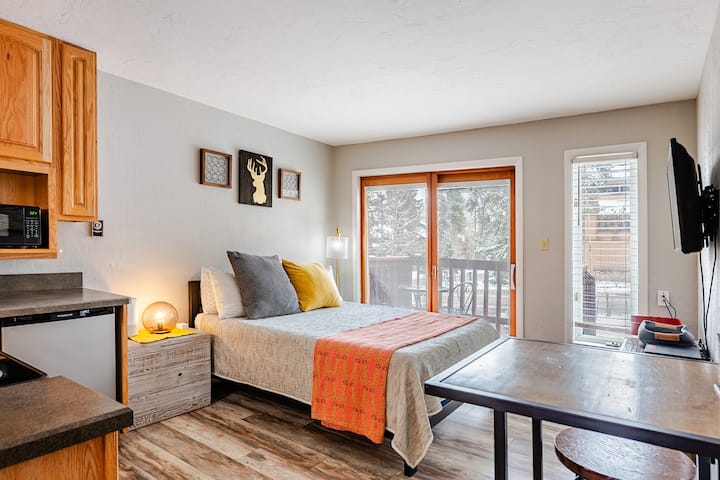 Ski In, Free Parking, Walk To Main Street - Breckenridge, CO