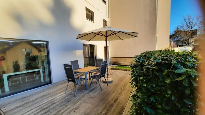 Souterrain Whg. Im Grünen Mit Großer Terrasse - Coburg