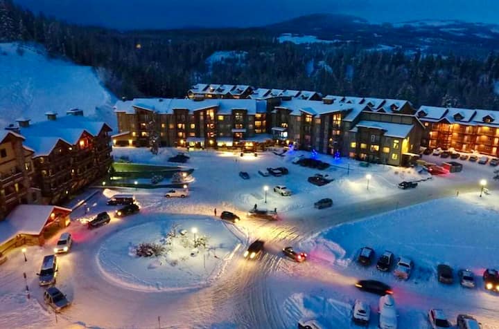 Modern Mountain Condo  - Ski /Golf/pool/hot Tub - Kimberley