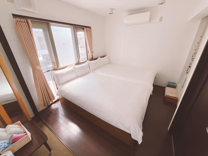 步行地鐵5分.jr13分/搭地鐵梅田5分/難波10分/心齋橋8分/京都45分/私人衛浴/免費wifi - Osaka