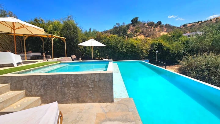 Casa De Campo Con Piscinas Infinitas - Curacavi