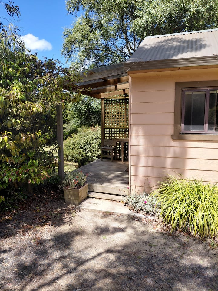 Prom View Nursery Cabin - Waratah Bay