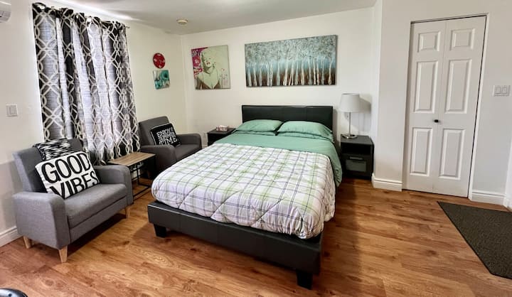 Modern Studio - Close To Downtown And Old Montreal - Montréal, QC