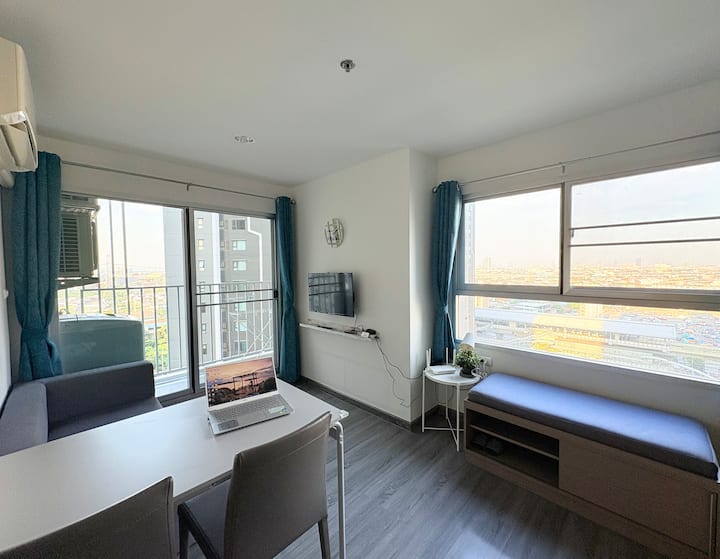 Trust Erawan Cosy Corner Flat On Bts Line - バンコク