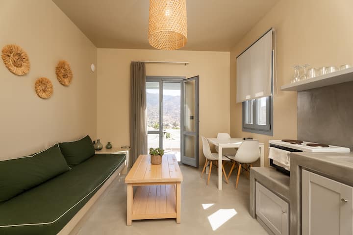 Gianemma Luxury Apartments 2 - イオス島