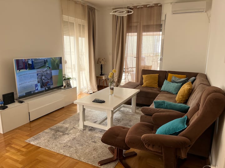 Sunny Spatious 2br Home (Huge Terrace) - Budva