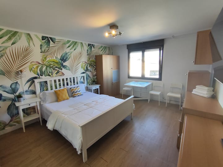 Estudio Con Wifi Y Aparcamiento En La Puerta - Santander