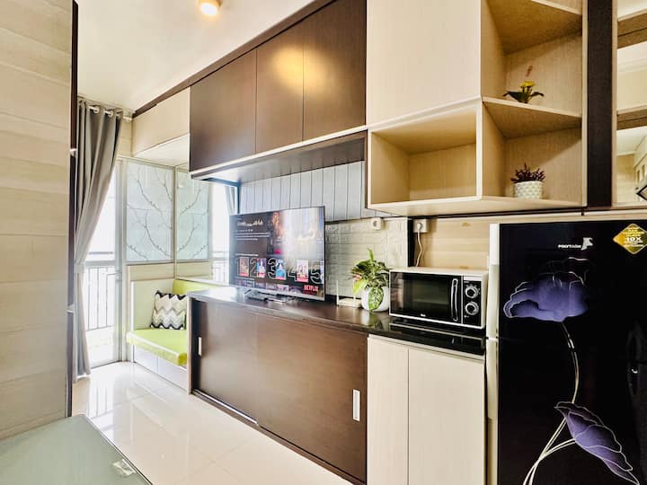 Charming Studio Near Jis, Jiexpo And Ancol Jakarta - Jakarta