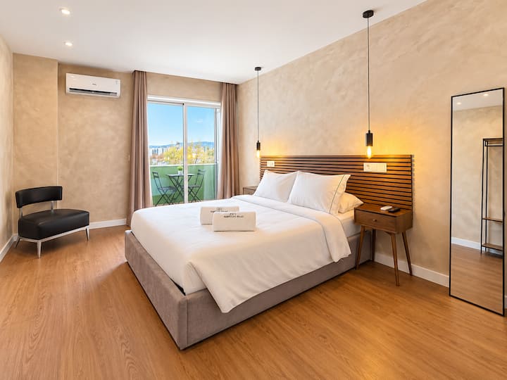 Av. Liberdade | One-bedroom Flat With Balcony In Braga City Centre - 브라가