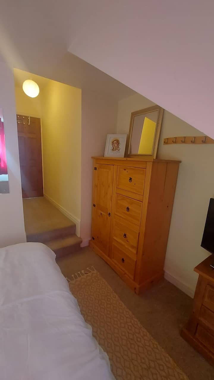 Lovely Room In Peaceful Location - Preston