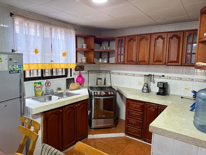 Nilvis Place The Yaard House - San Andrés