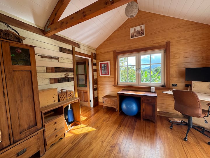 Kauri Homestead: Family Hideaway In Raglan's Heart - Raglan