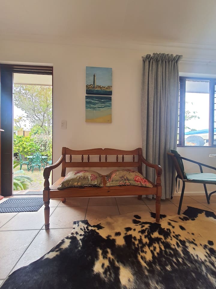 Garden Roots Cottage - Sedgefield