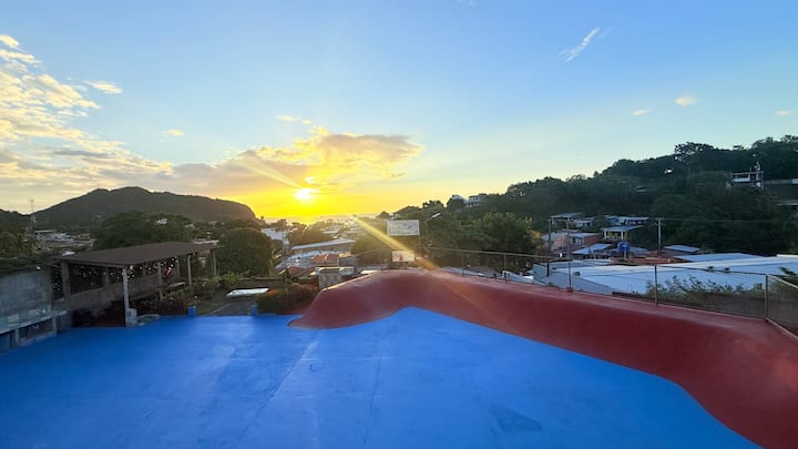 Keno's Awesomely Located Apartment In Town - Nicaragua