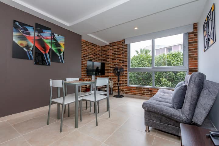 La 70 Apartment • Fast Wifi • Work & Travel - Medellín