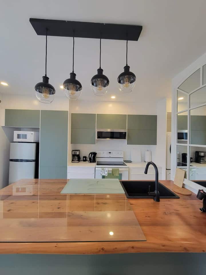 Spacious 3bedroom | Family Perfect⭐great Sector⭐ - Montreal
