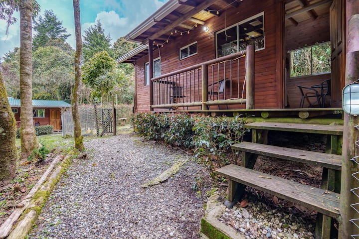 Cozy Cabaña Reserva Natural | Bbq · Deck & Hamaca - Guarne