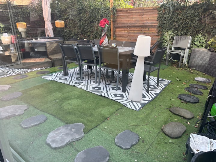 Havre De Paix Avec Jardin Barbecue… - Lattes