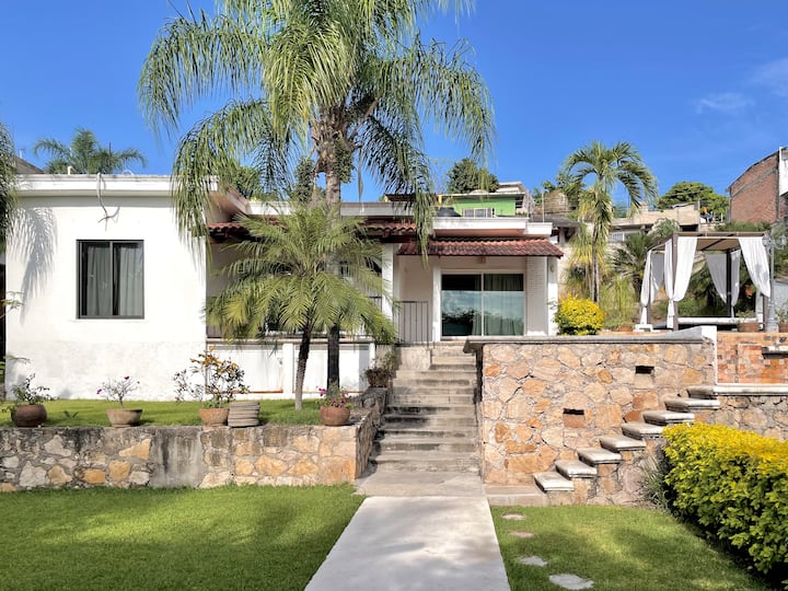 Casa Rubelinas | Alberca Climatización Solar - Tequesquitengo
