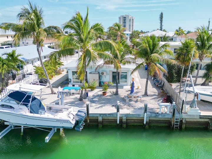 Lazy Tortuga Ground Level 2bed/2bath Half Duplex W - Key Colony Beach, FL