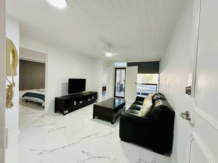 Great Location Between Sea & City, Near To Airport - Blackwood