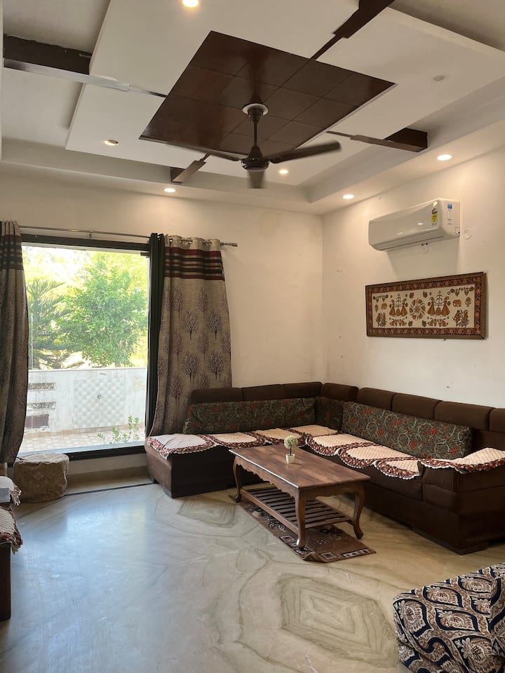 Exquisite 2bhk Beautiful & Spacious With Lawn - Sahibzada Ajit Singh Nagar