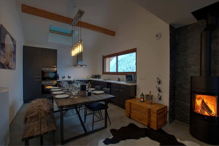 Mountain Views At Chic Ski Rental In The Heart Of Chatel - La Chapelle-d'Abondance