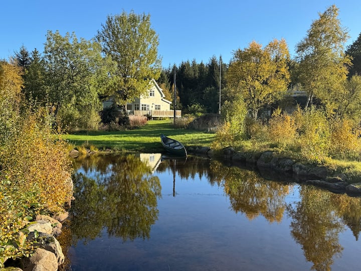 Arctic Photo Retreat Lofoten - Lakehouse Bjørkly - Stamsund
