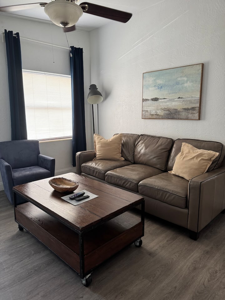 Comfortable, Relaxing 3/1 And Minutes From Airport - Orlando, FL