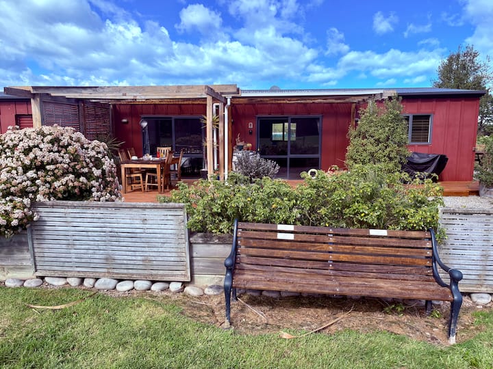 Red Barn Cottage - New Zealand