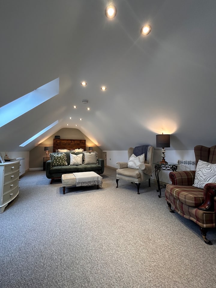 The Mews, Bridge End, Borley - Stanstead