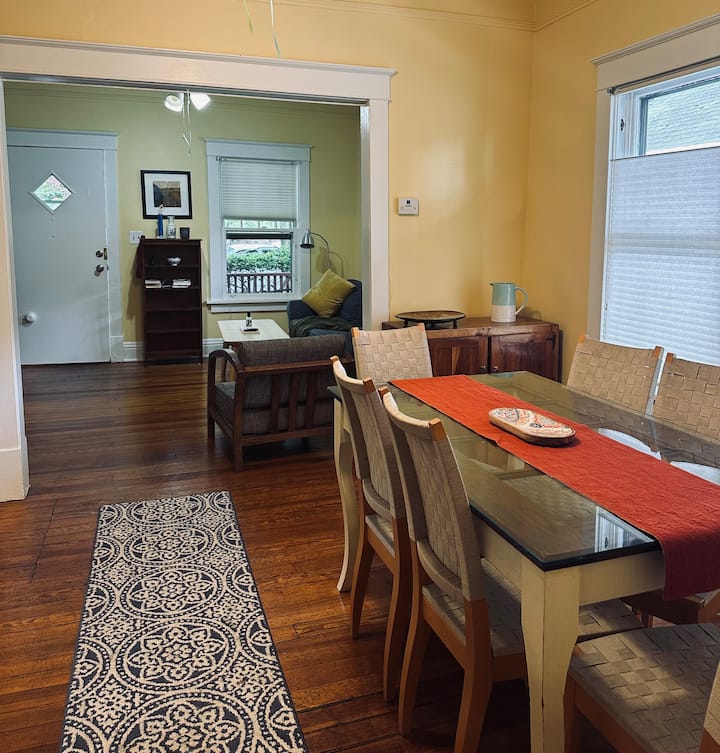Cozy Bungalow In Takoma, Dc.  Walk To Metro! - Silver Spring, MD