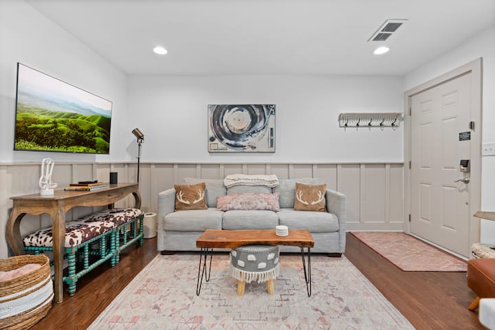 East Nashville Gem • Near Broadway & Downtown - Nashville, TN