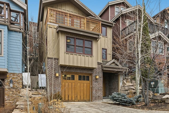 Luxury Living At Park City Mountainside Manor! - Park City, UT