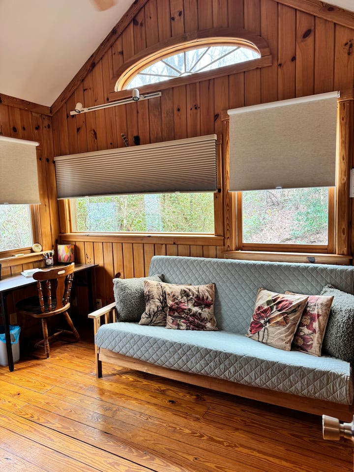 Peace-in-the-forest Retreat