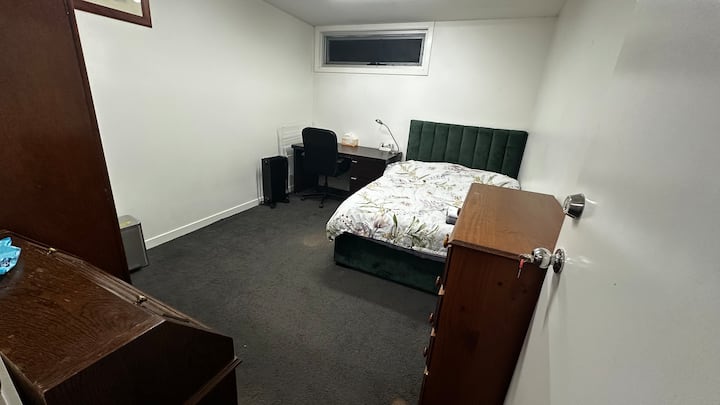 Northcote Bedroom Free Gym Membership - Ivanhoe