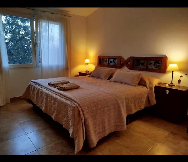 La Casa Nostra- Los Colibríes. Habitación Privada - La Falda