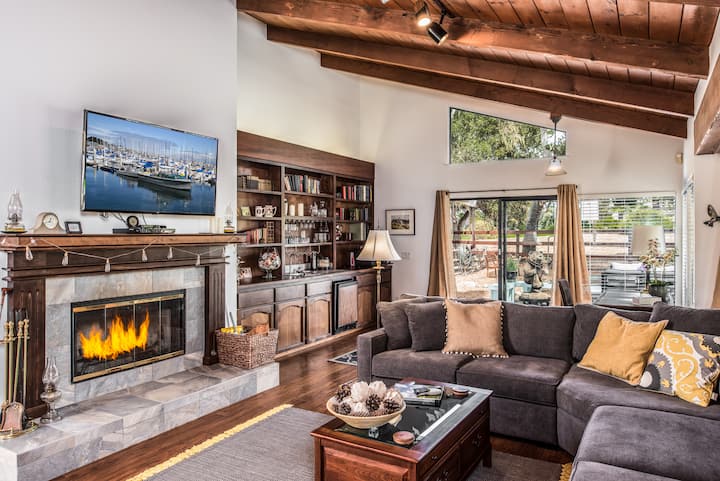 3754 Pebble Beach Escape ~ Cerca De 17 Mile Drive & Beach ~ ¡Vista Del Campo De Golf! - Pacific Grove, CA