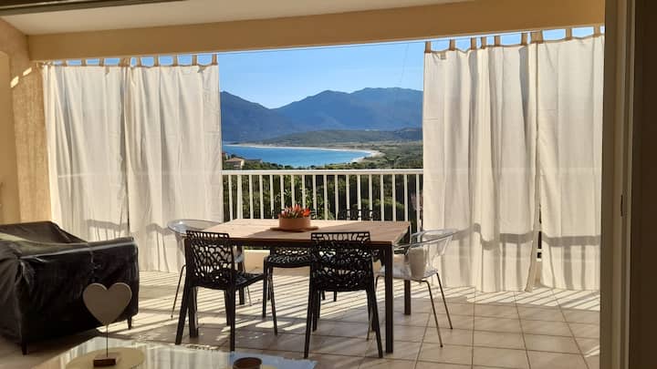 Villa T4 à Campomoro Corse Du Sud, 800m  Plage - Sartène