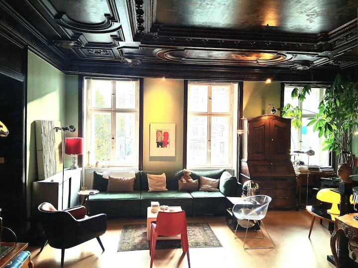 Historical, Unique Bel Etage, Central, Big Garden - Berlin