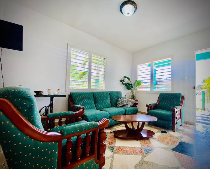 Casa Yeni. "Tropical Garden" - Vinales