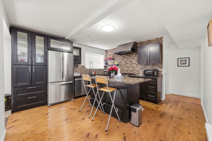 Stylish 2br Apartment Near Langley Event Centre - Langley