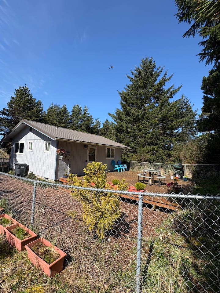 Hobbit House - Westport