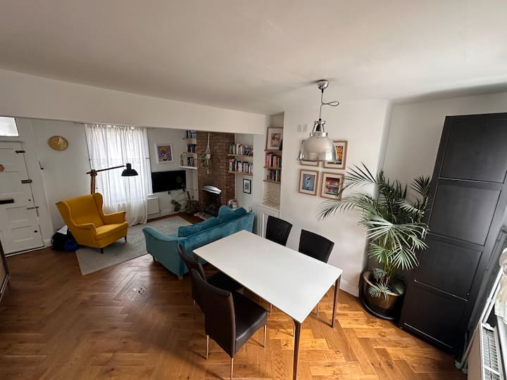Peaceful Battersea Cottage With Garden - Pimlico - London