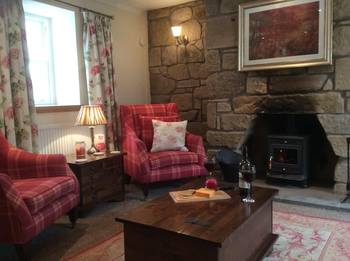 Deuchars Cottage At Loch Tay - Loch Tay